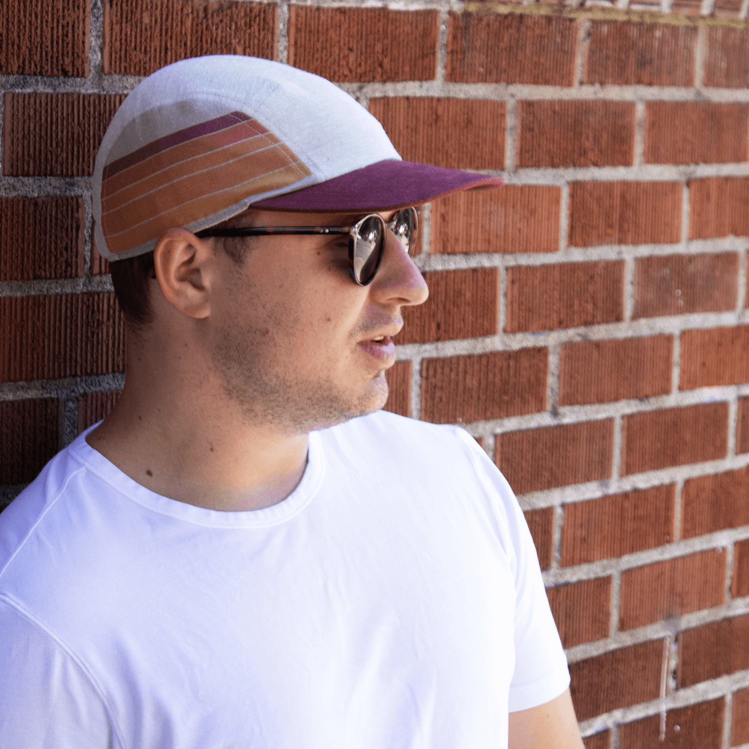 Retro Stripes Burgundy – storied hats